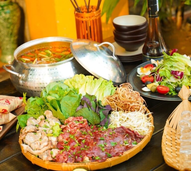 13 quán cafe Hoàng Quốc Việt có view đẹp và cà phê ngon | Xanh SM