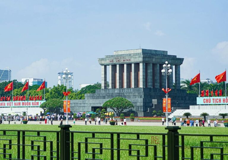 Cập nhật bảng giá vé bảo tàng Hồ Chí Minh 2025 mới nhất | Xanh SM