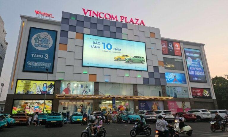 Vincom Plaza Lê Văn Việt có gì? Địa chỉ, giờ hoạt động | Xanh SM