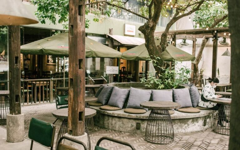 Top 6+ quán cafe Ngã Tư Sở view đẹp, đồ uống ngon, giá hợp lý | Xanh SM