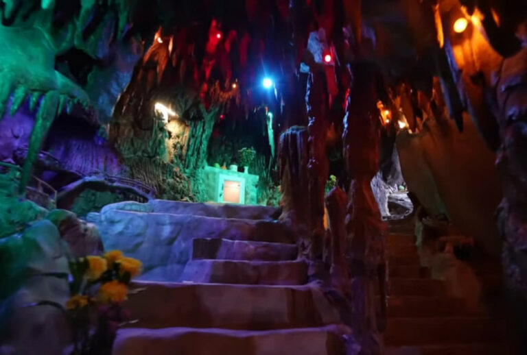 Cẩm nang đi núi Bà Đen từ A - Z: Ăn, ở, đi lại, lịch trình | Xanh SM