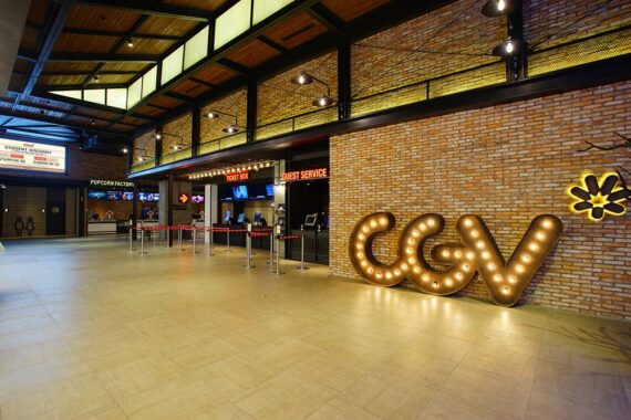 Review chi tiết 4 rạp chiếu phim Quận 5 đáng trải nghiệm | Xanh SM